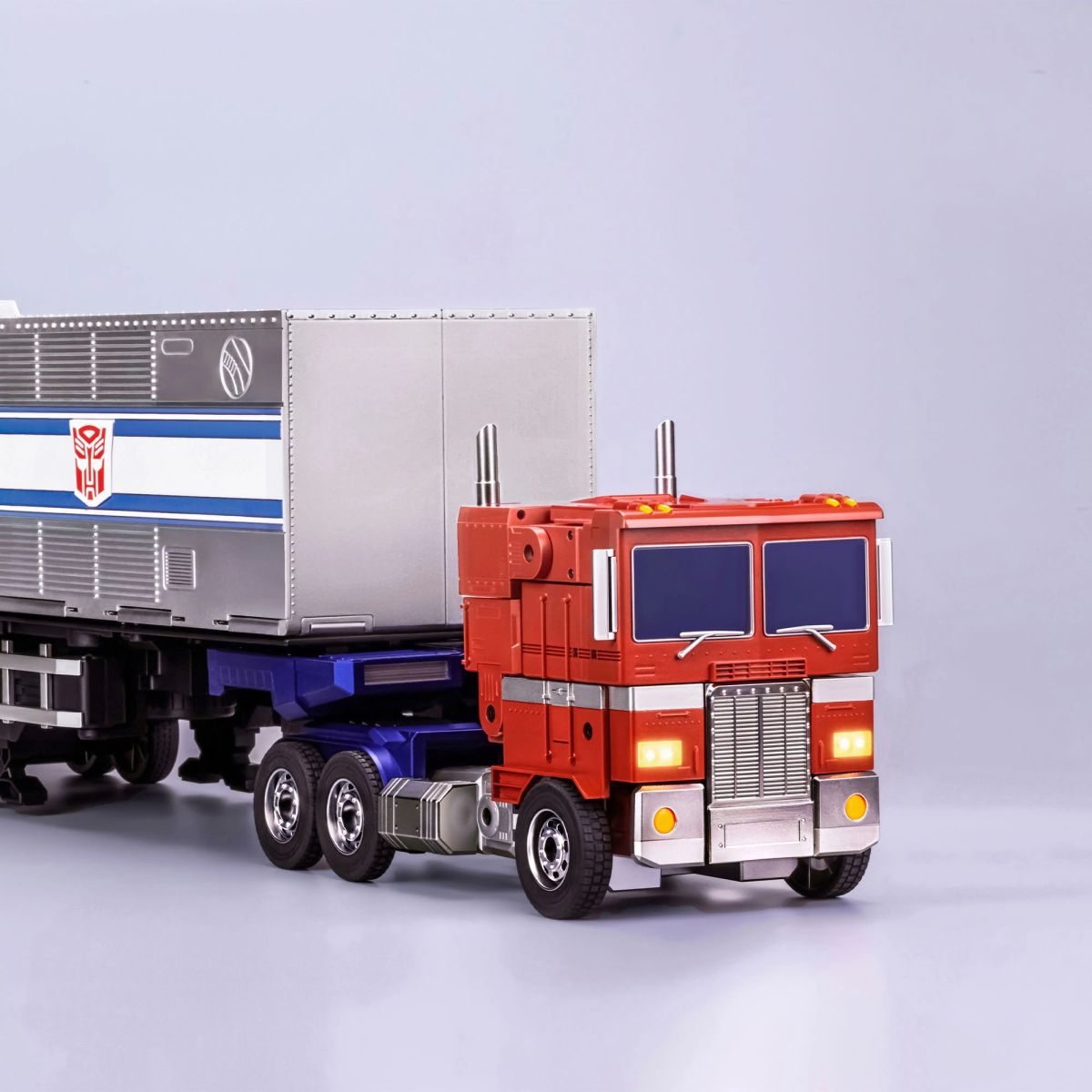 Robosen Transformers Optimus Prime Auto Converting Trailer with Roller Preorders Open
